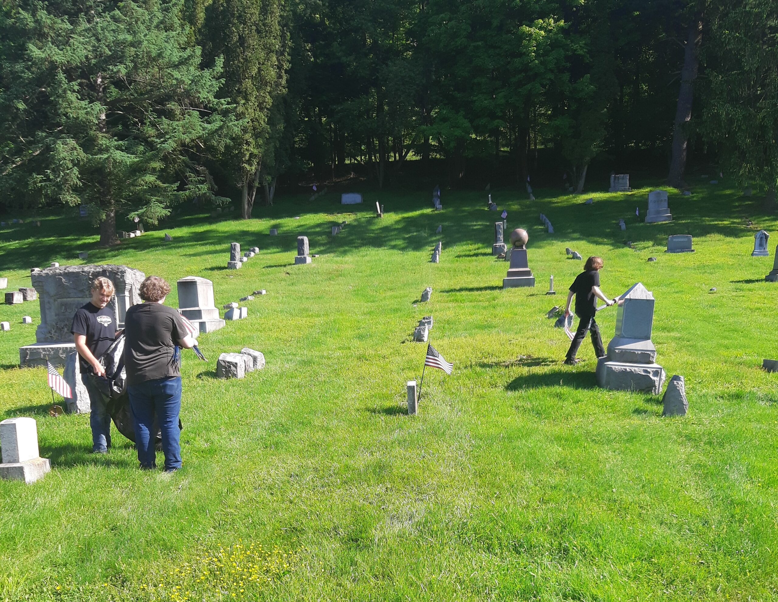 Tidioute students help place flags | News, Sports, Jobs - Times Observer